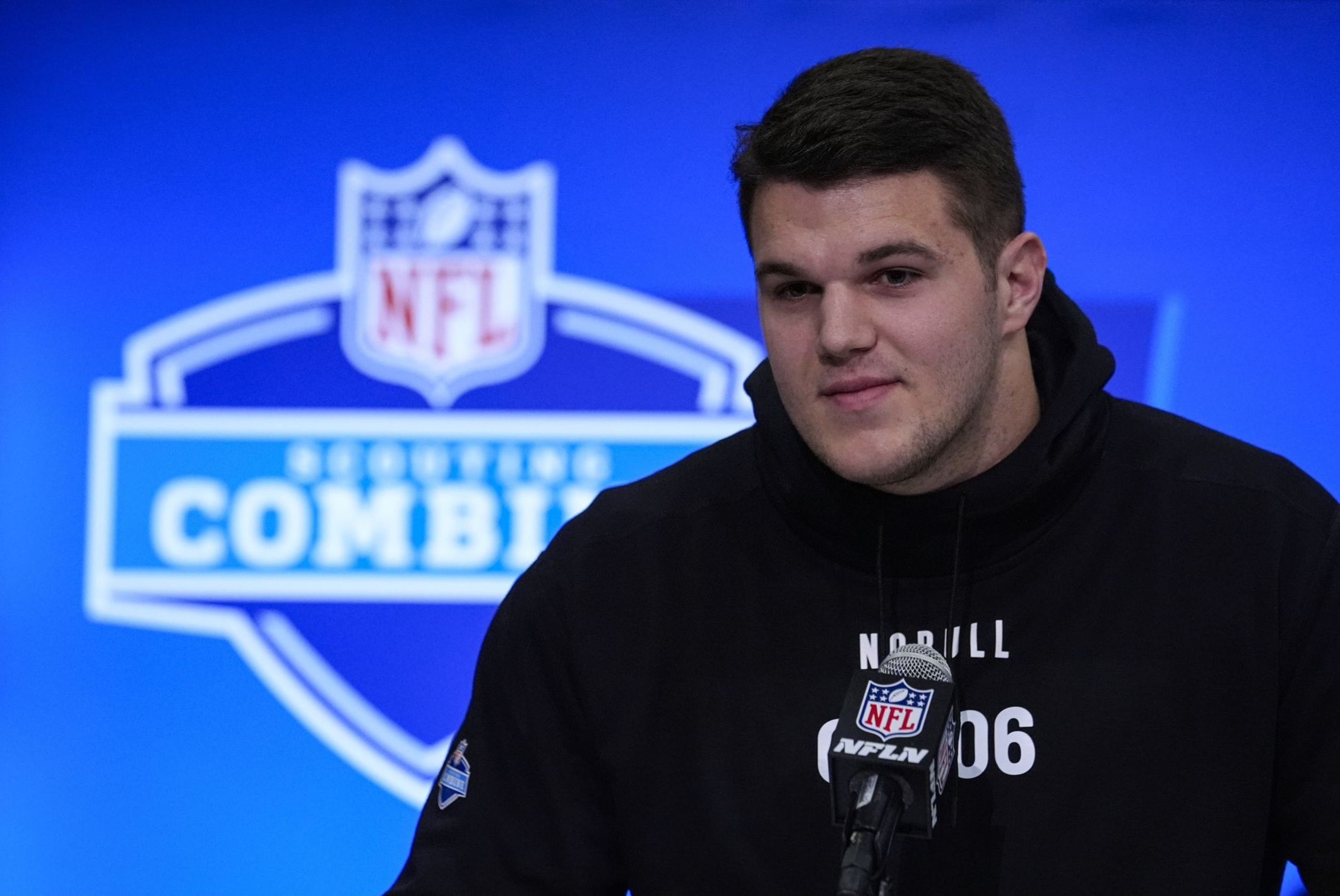 Buccaneers pick star Center/Guard Graham Barton in first round of NFL ...